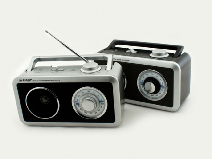 Radio Retro FA1905 First Austria srebrne | centrumelektroniki.pl