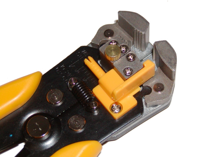 ŚCIĄGACZ IZOLACJI KYP-665T | centrumelektroniki.pl